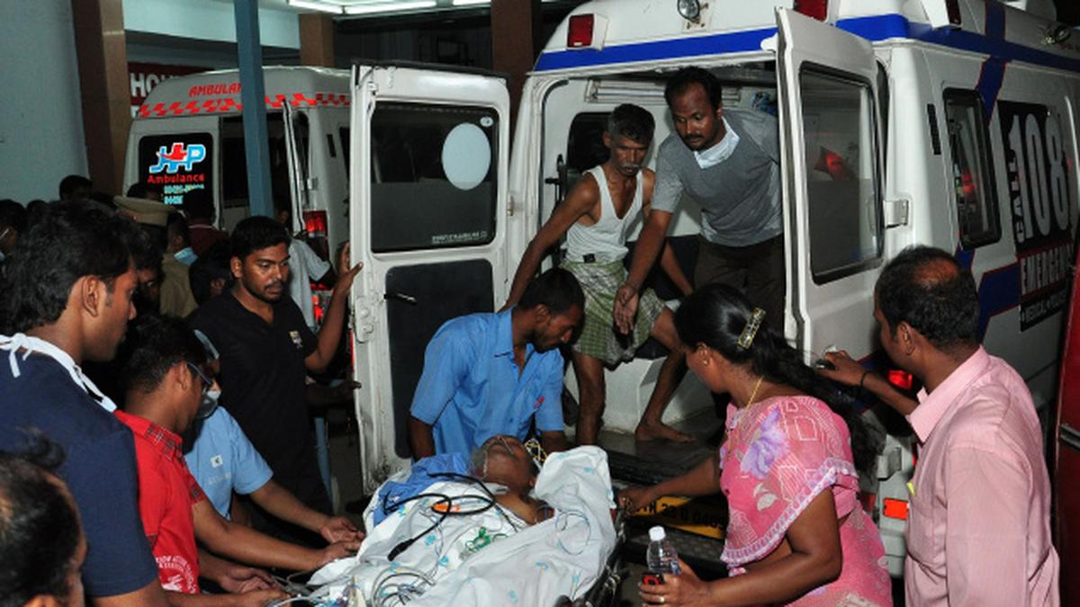 Fire in Madurai Apollo Speciality Hospitals at midnight - The Hindu