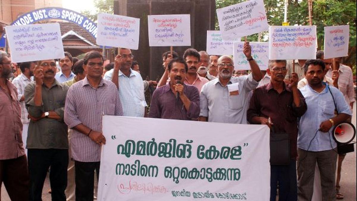 Organisations gather in protest against 'Emerging Kerala’ - The Hindu