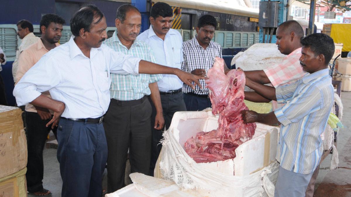 2,130 kg of rotten meat seized from Egmore station - The Hindu