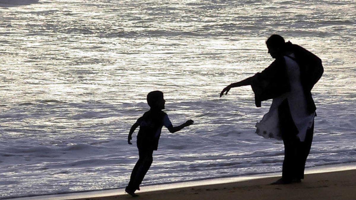 Supreme Court asks if unmarried women having children through surrogacy ...