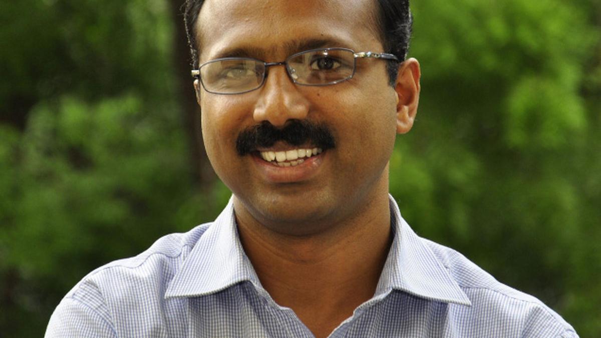 Madurai consultant gets prestigious fellowship - The Hindu