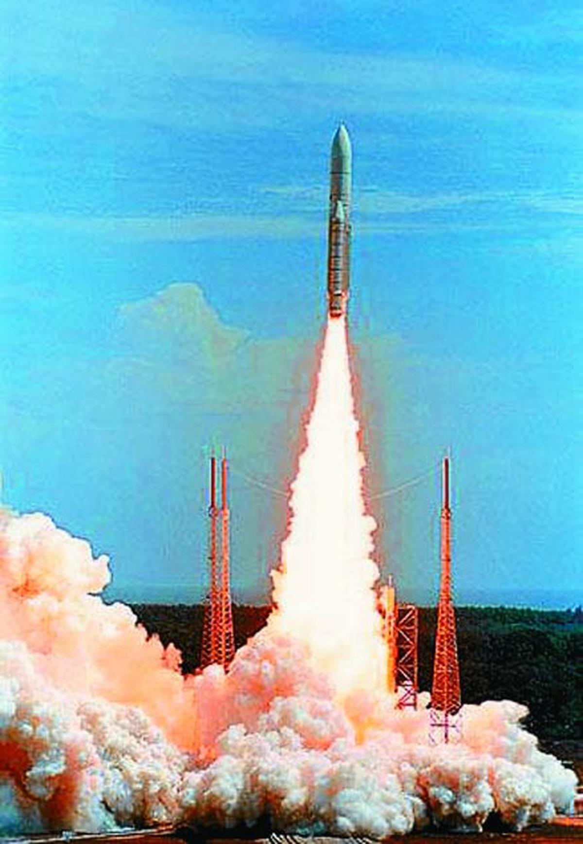 Services disrupted as INSAT-3E loses crucial ‘Earth lock’ - The Hindu