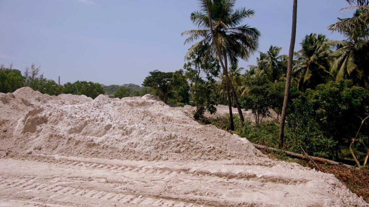 Fury over factory’s clay-waste dumping - The Hindu