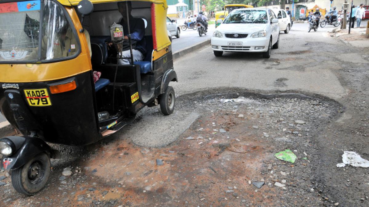 Ride on Ulsoor Road poses threat to motorists - The Hindu