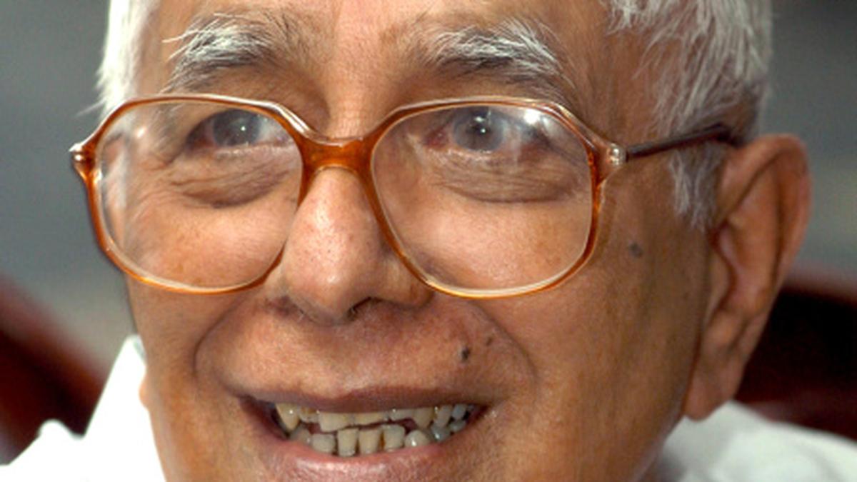 Veteran journalist T. Venugopal dead - The Hindu