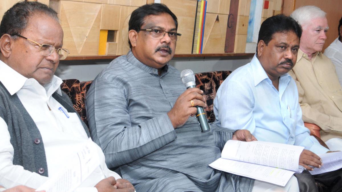 BBMP staff to go on strike from today - The Hindu