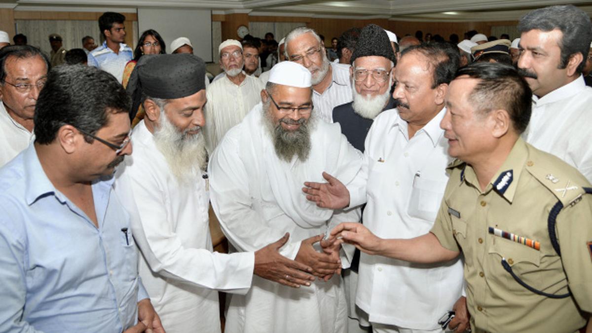 Don’t flee, Muslim leaders say - The Hindu