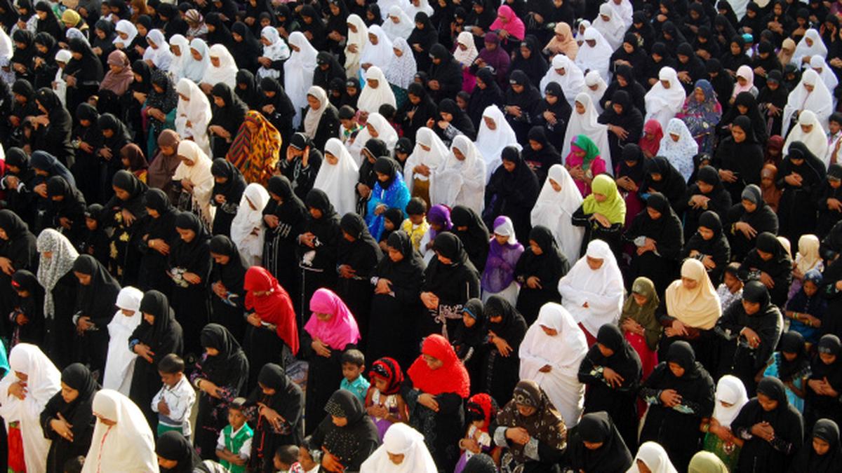 Ramzan prayers offered across the district - The Hindu