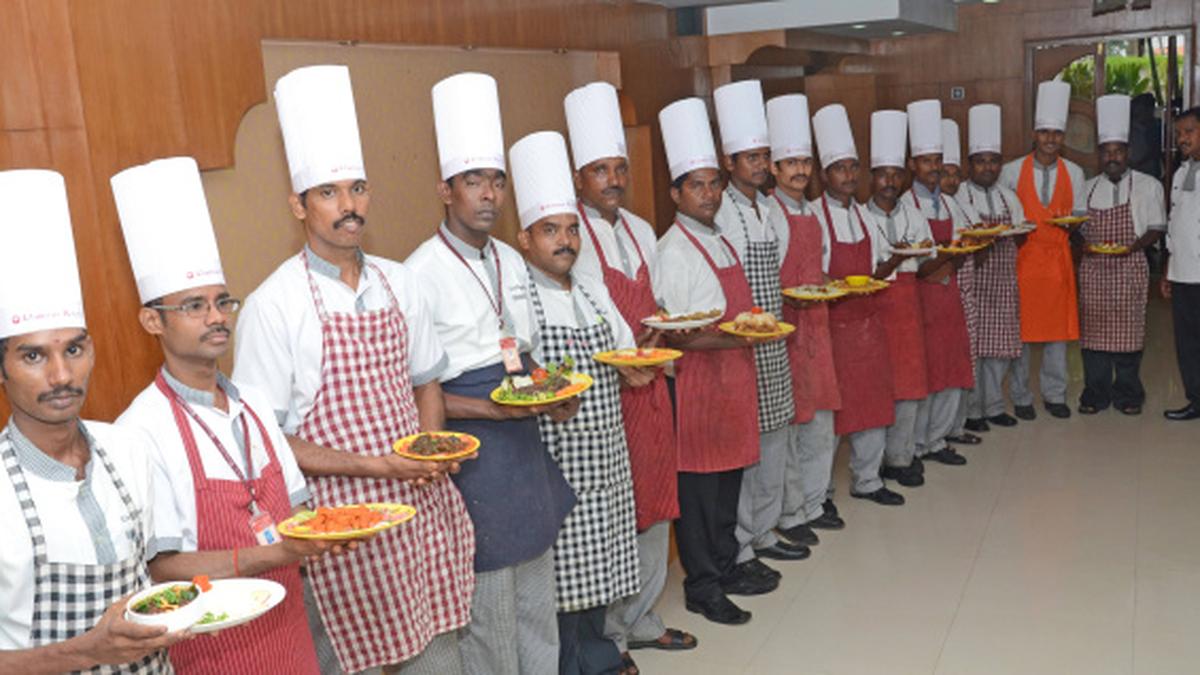 Chefs cross ladles to dish out five course meal - The Hindu