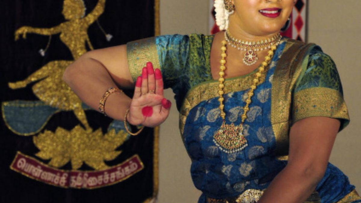 Lilting jatis, myriad emotions - The Hindu