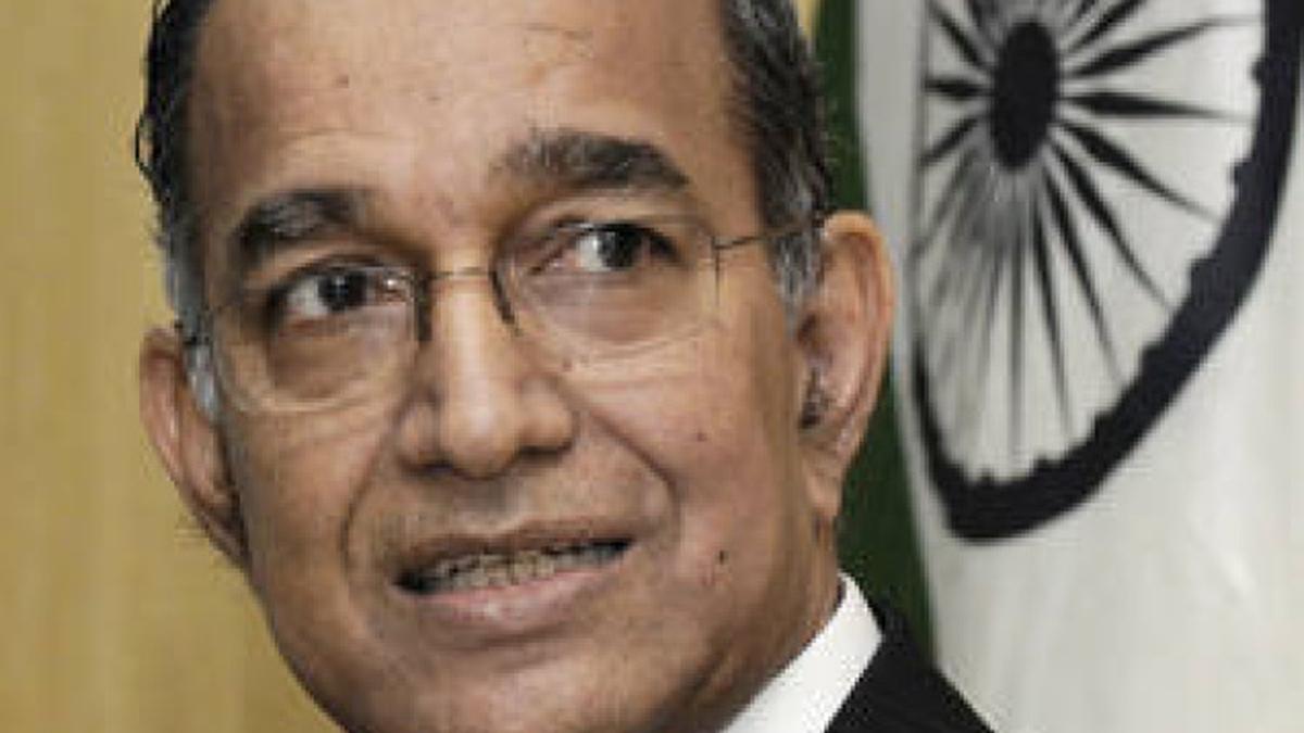 Sampath wants greater autonomy for EC - The Hindu