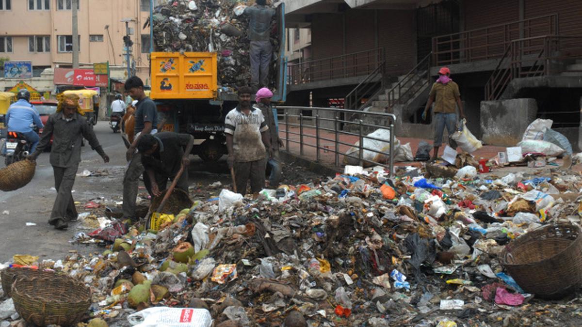 Citizens can now breathe easy as BBMP launches cleaning drive - The Hindu
