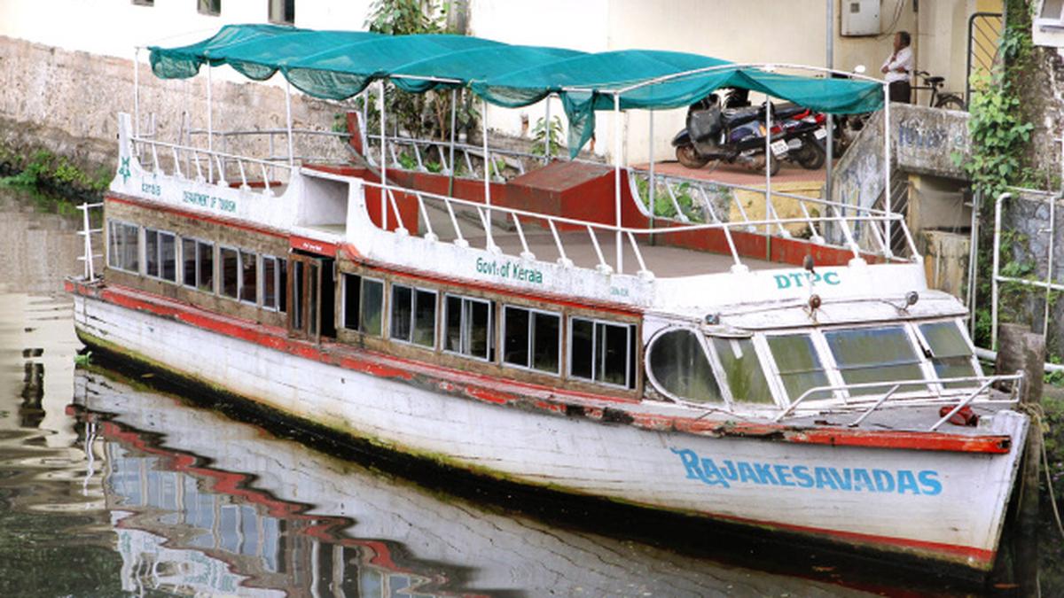 Tourism boats in state of ruin in Kerala - The Hindu
