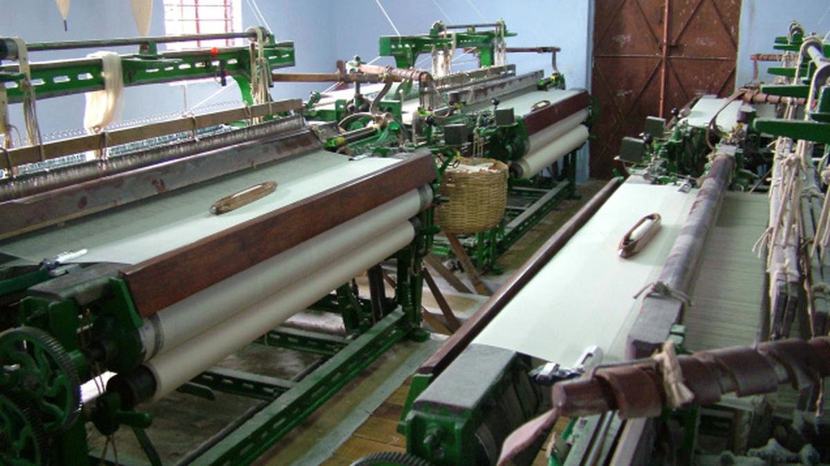 Job work powerloom units seek market support - The Hindu