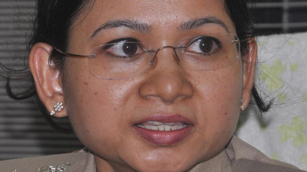 Swati Lakra takes over as DIG - The Hindu