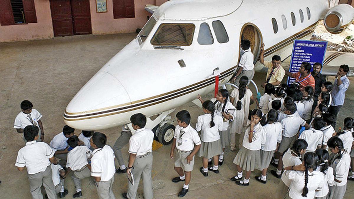 Learning the science behind flying - The Hindu