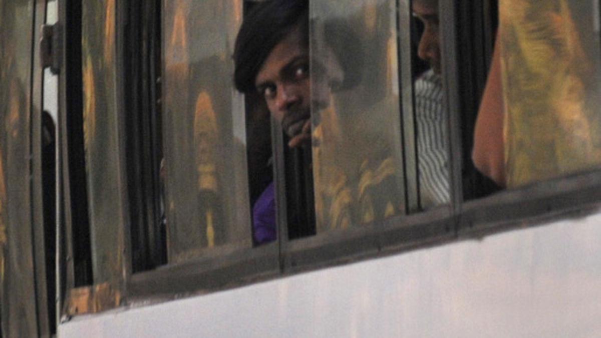 Guard rails for bus windows could have averted deaths - The Hindu