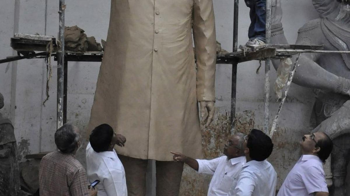 Nehru statue in progress at Vishakapatnam - The Hindu
