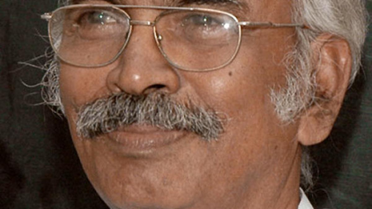 Ponneelan elected president of Progressive Writers Association - The Hindu