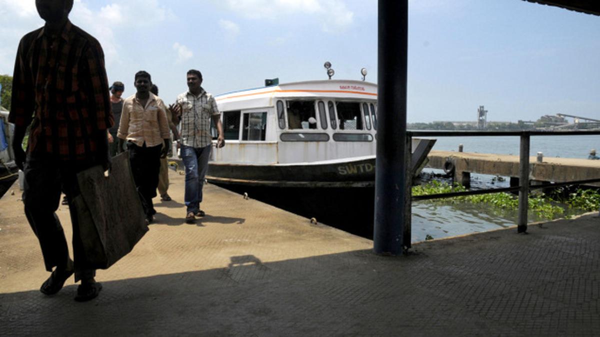 Row over private tourist boats operating from Ernakulam jetty - The Hindu