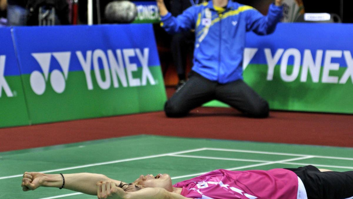 Shon stuns Lee; Li dashes Juliane's dream - The Hindu