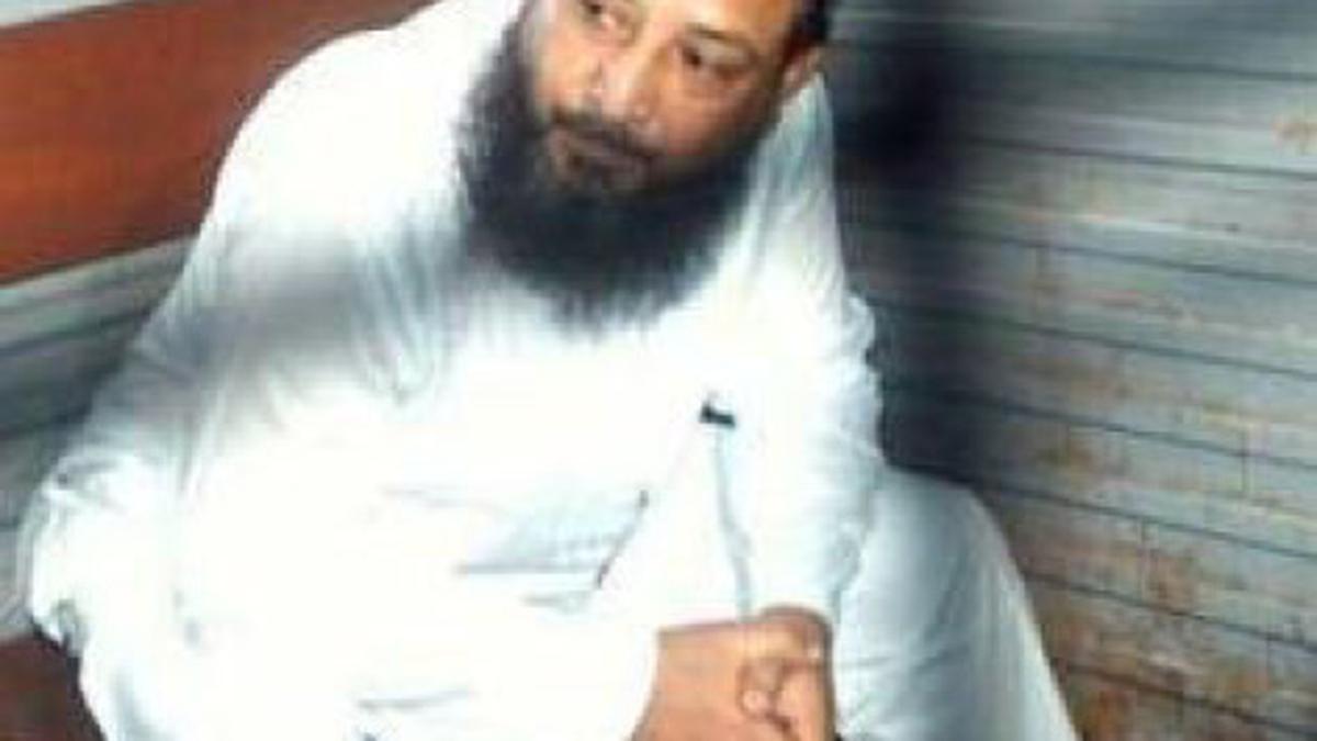 Death sentence upheld in Mumbai blasts case - The Hindu