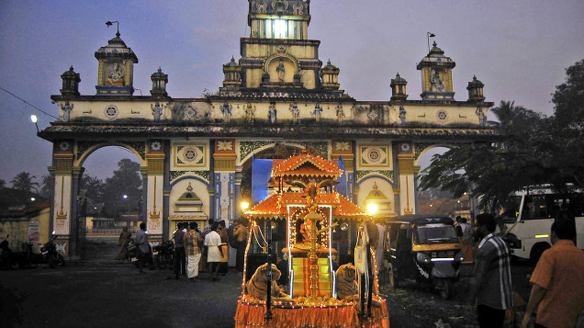 Petta Thullal heads for Erumeli - The Hindu