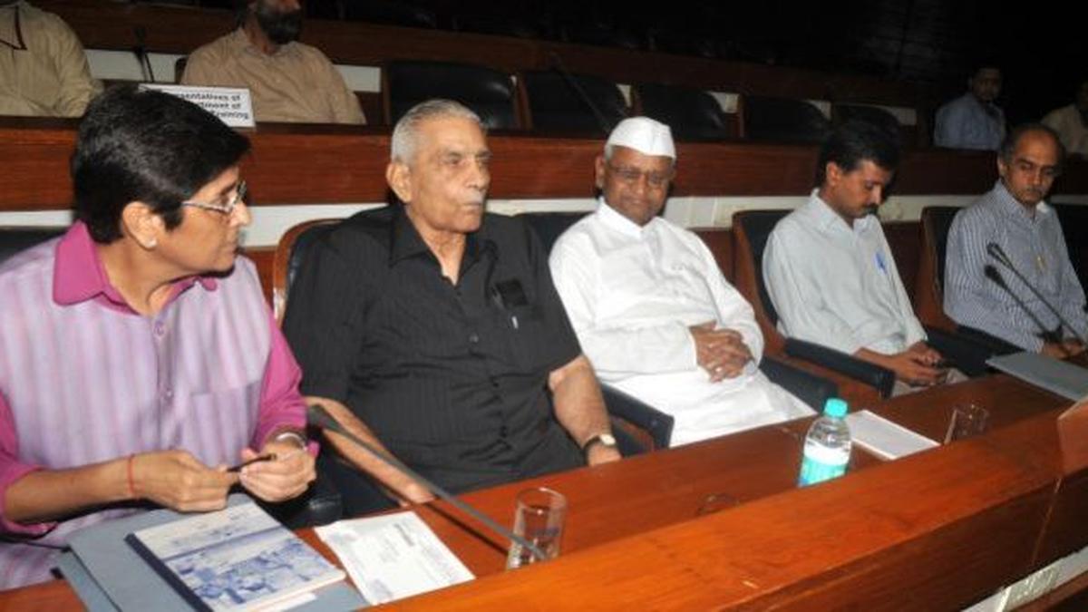 Team Anna Core Committee meeting tomorrow - The Hindu