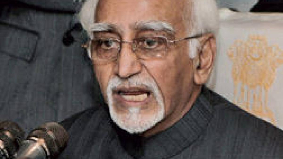 Avoid sensationalism, Ansari tells the media - The Hindu