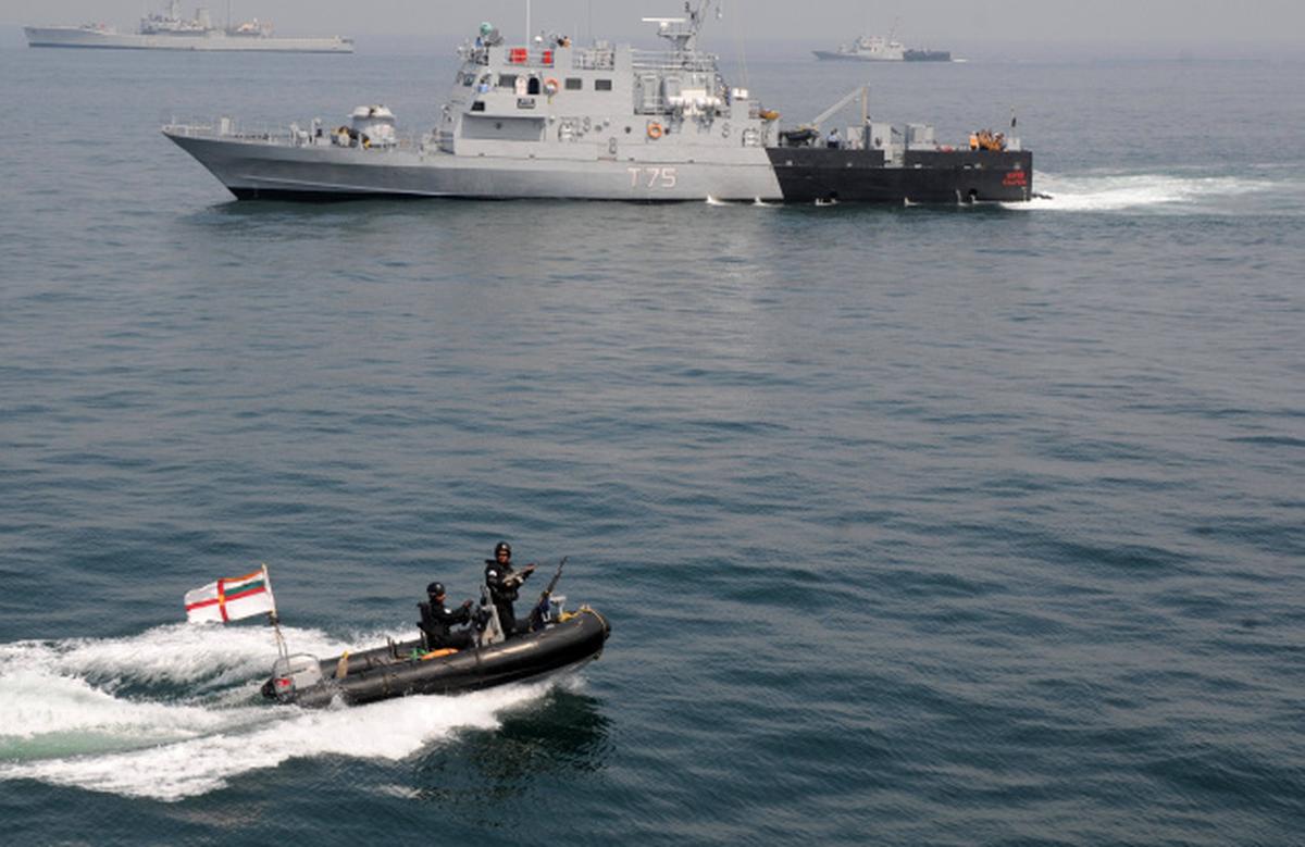 Impressive Navy show - The Hindu