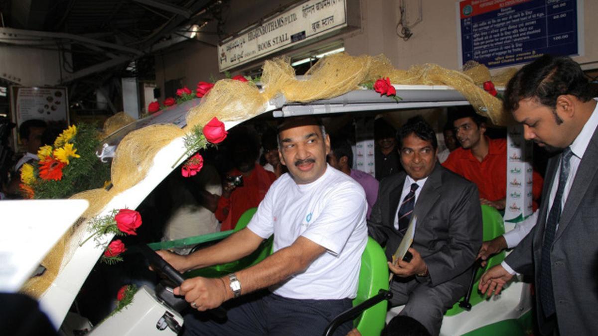 DRM inaugurates battery-run car - The Hindu