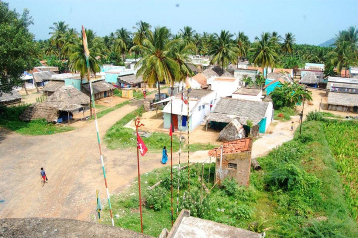 Tribals of Vachathi refuse to accept DMK's solatium - The Hindu