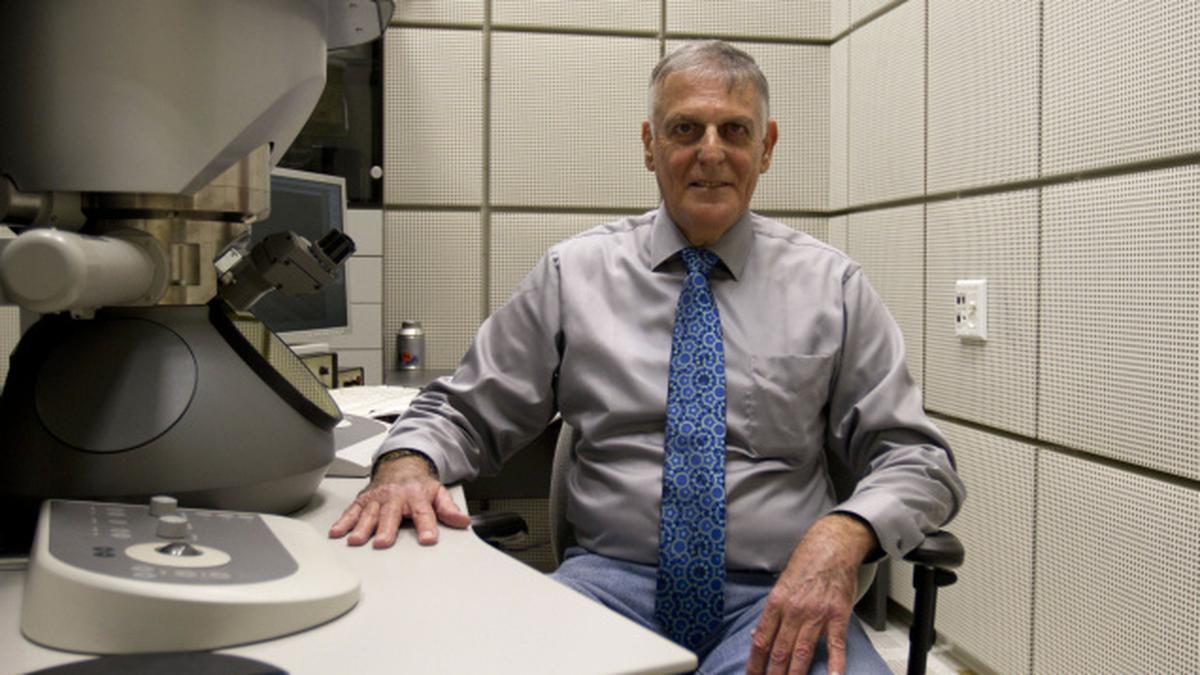 Daniel Shechtman wins Chemistry Nobel - The Hindu