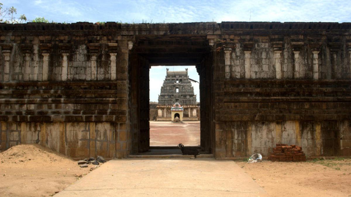Inside Story: The singing priest of Kadavur Mayanam - The Hindu