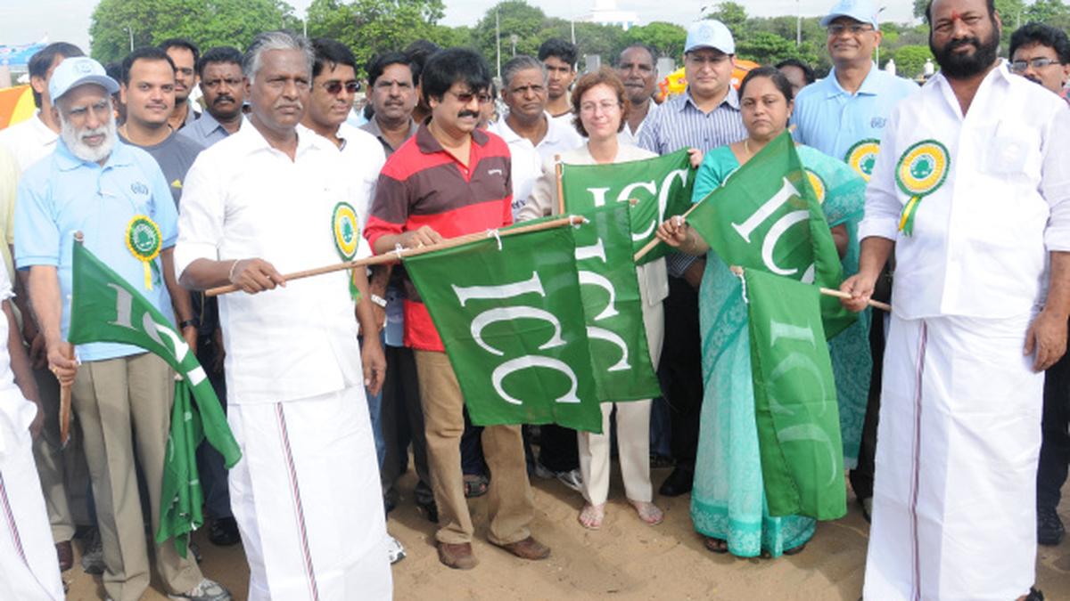 Coastal clean-up yields massive quantity of waste - The Hindu