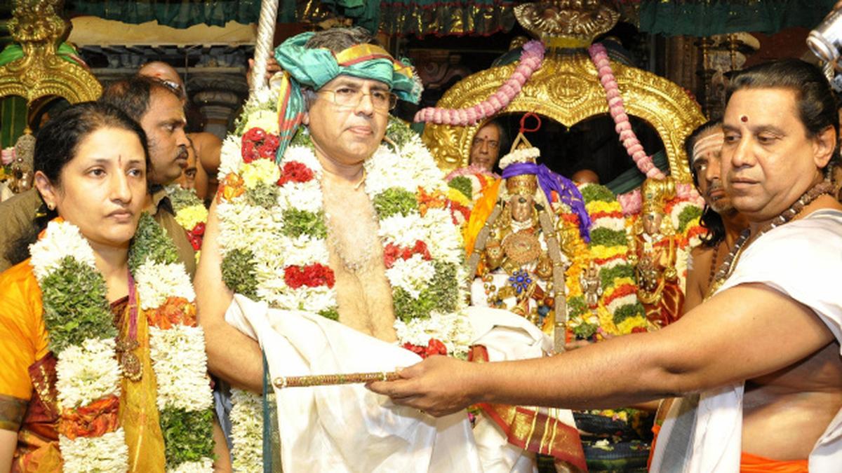 Pattabhishekam performed - The Hindu