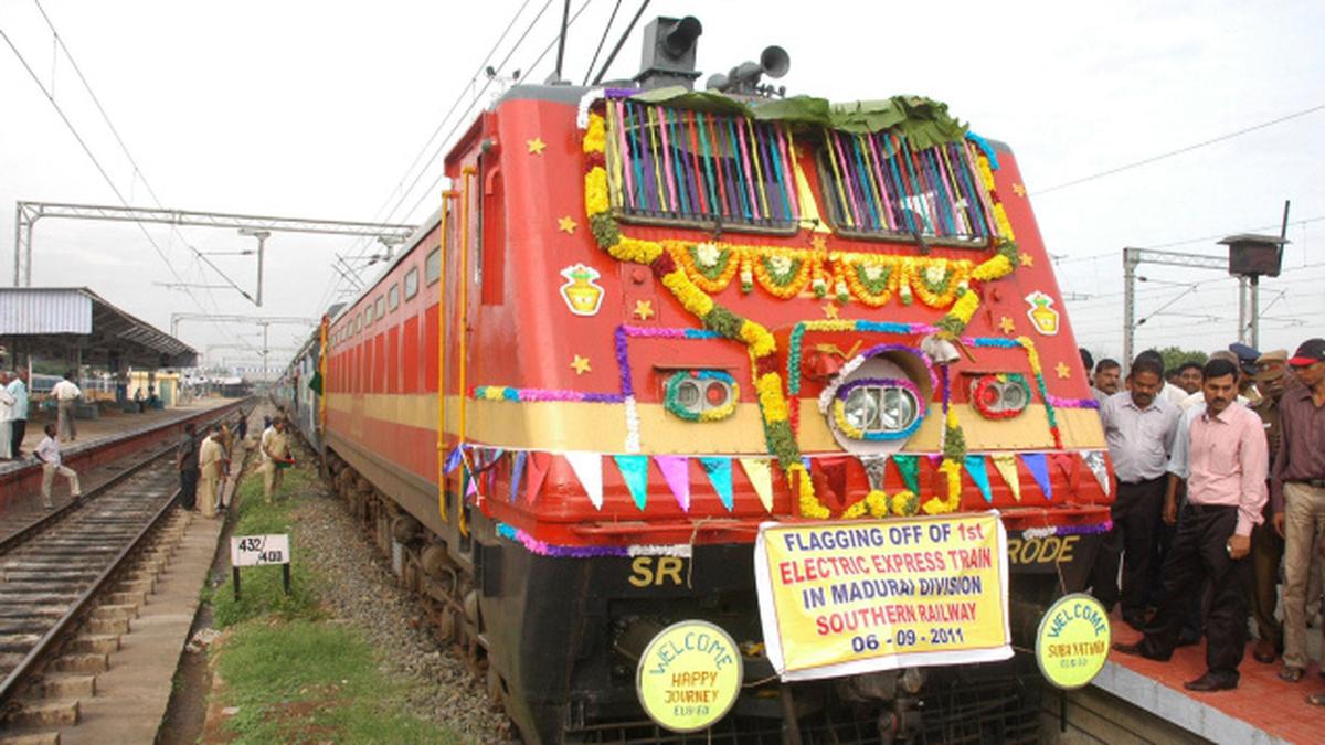 Vaigai Express runs on electric traction - The Hindu