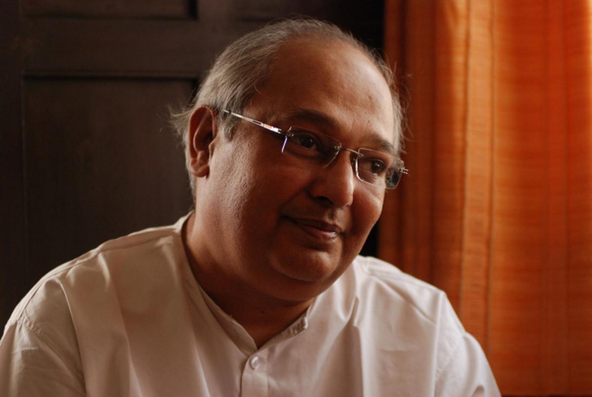 Photographer Gautam Rajadhyaksha dead - The Hindu