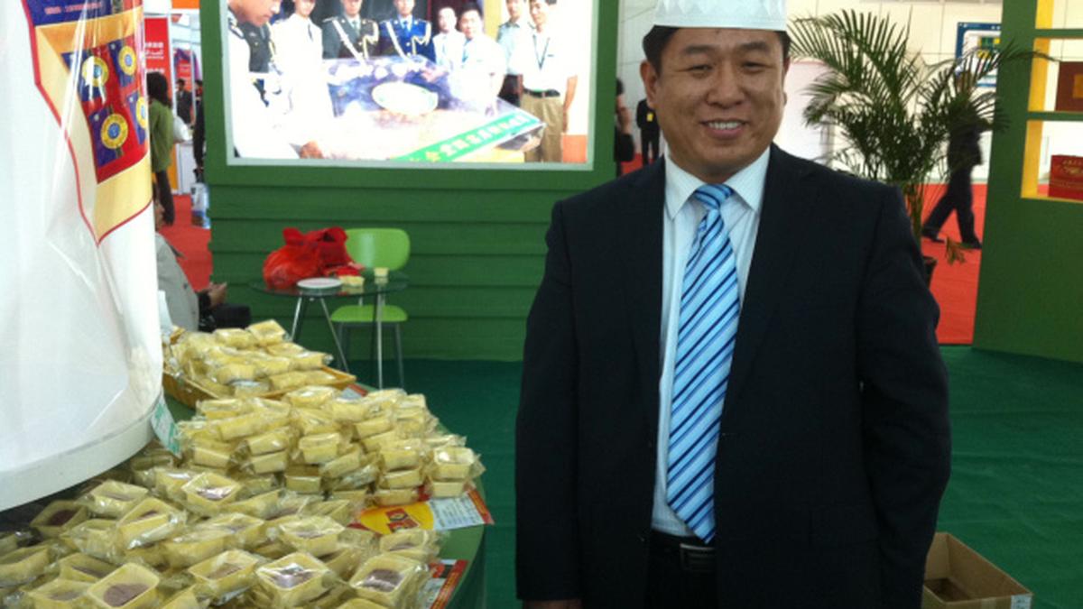 China turns to its Muslims to tap the West Asian halal food market ...