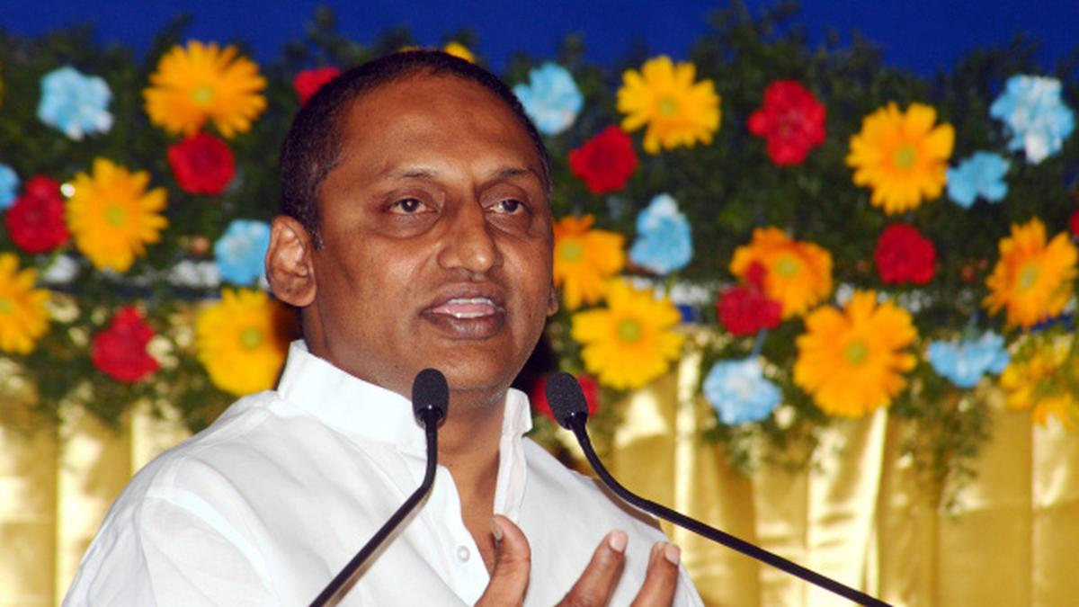 Kiran Reddy unfazed by threats from Telangana - The Hindu