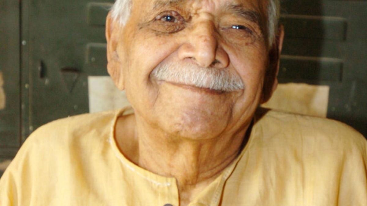 Marxist historian passes away - The Hindu