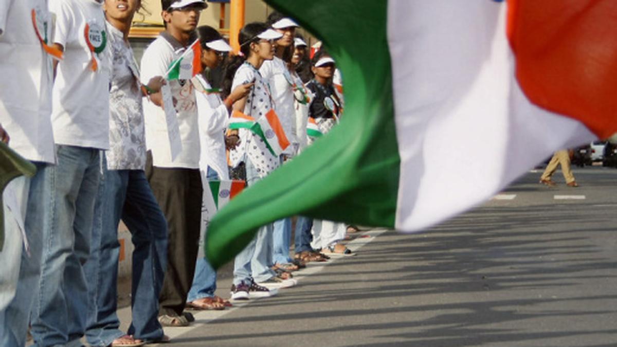 Human chain formed - The Hindu