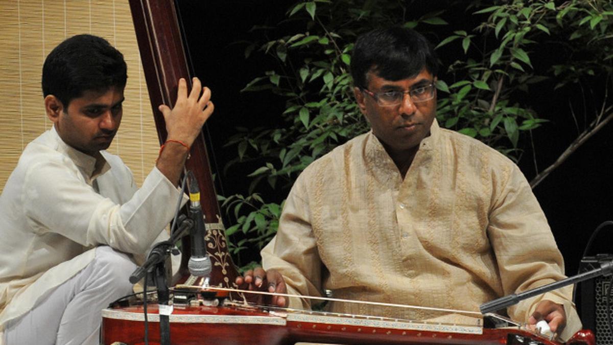 Shining strings - The Hindu