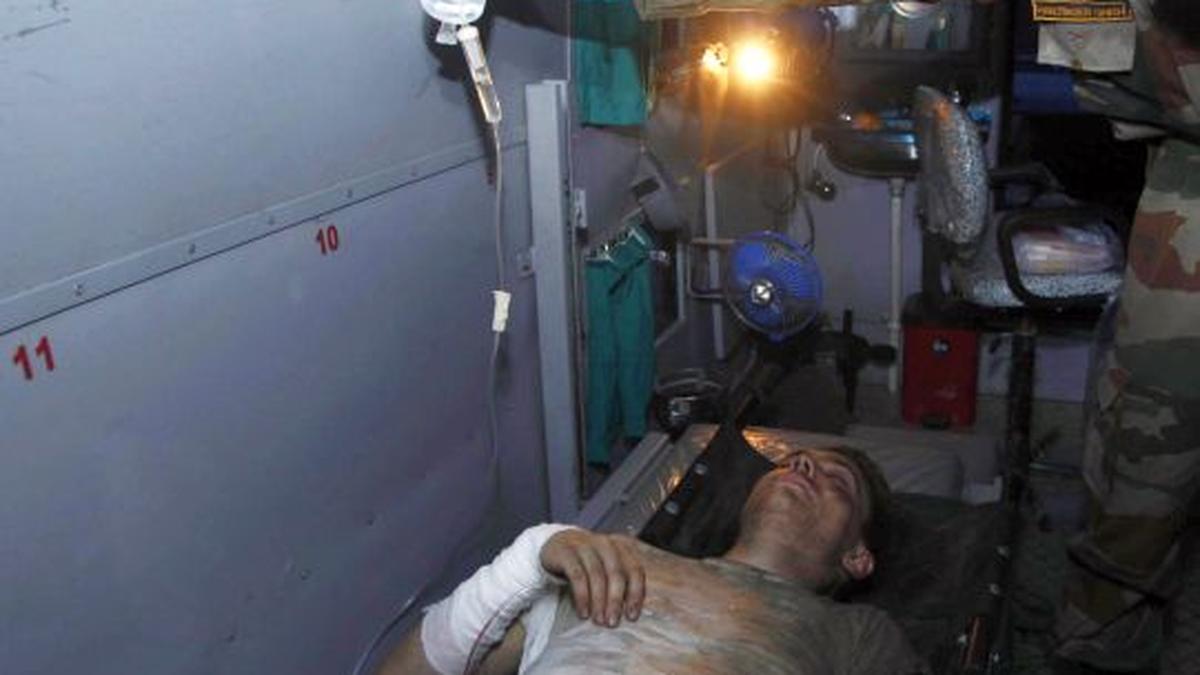 25 killed, over 200 injured as train derails at Malwan in U.P. - The Hindu