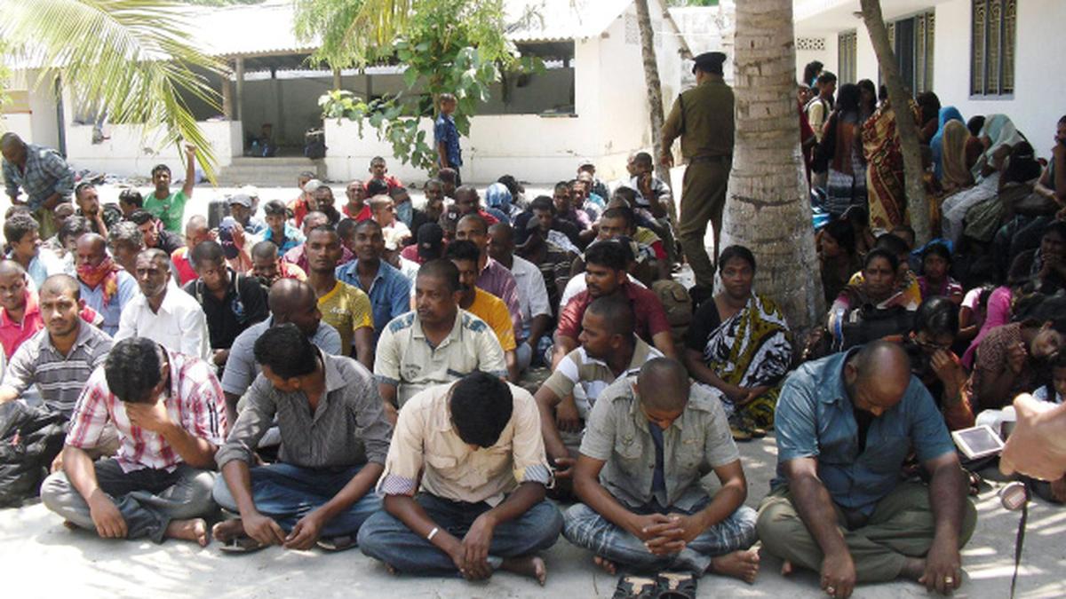 Sri Lankan Tamils sent to Chennai - The Hindu