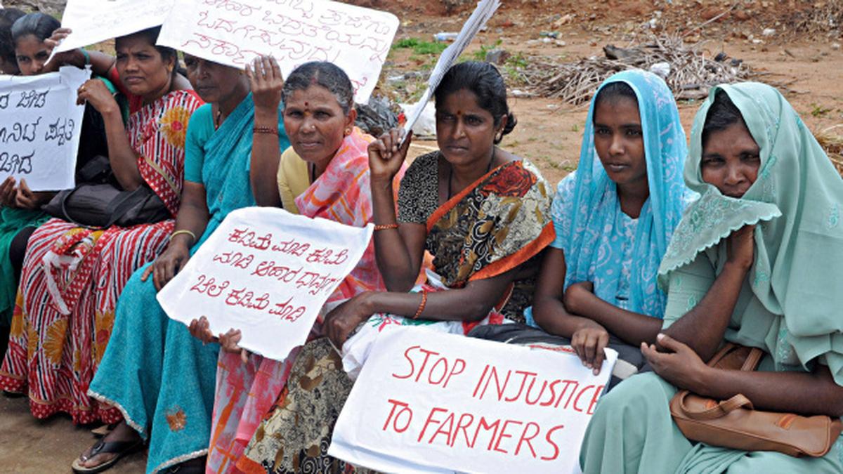 Activists make a pitch for universal PDS - The Hindu