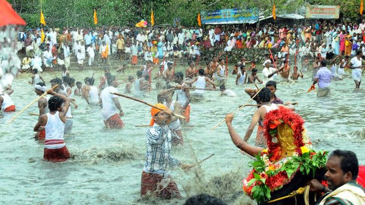 Ochira Kali festival begins - The Hindu