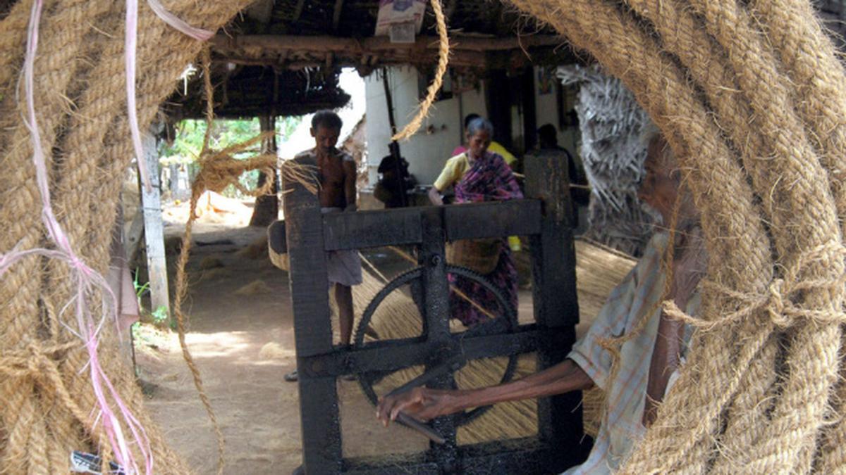 Coir rope traders in a bind - The Hindu