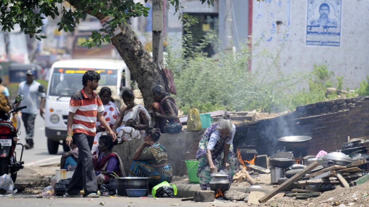 Homeless need holistic rehabilitation plan - The Hindu