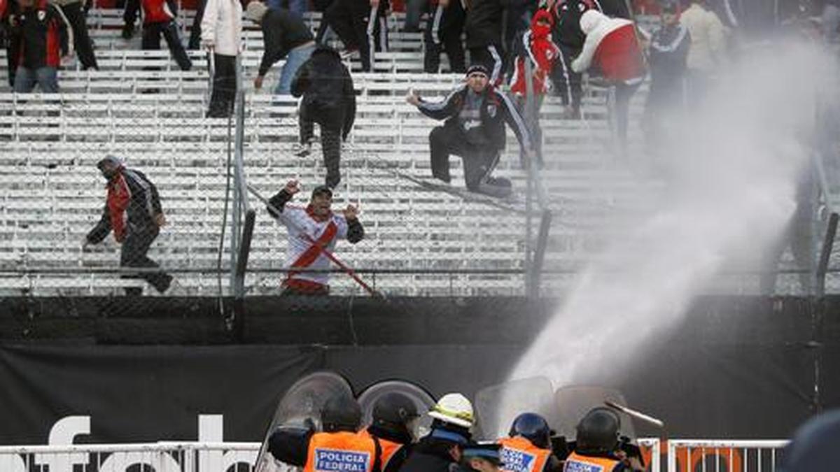 Violence, riots break out as River Plate relegated - The Hindu